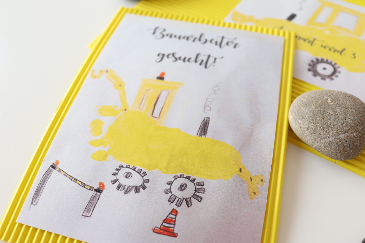 DIY Einladungen zur Baustellen Party - Jules kleine Freuden