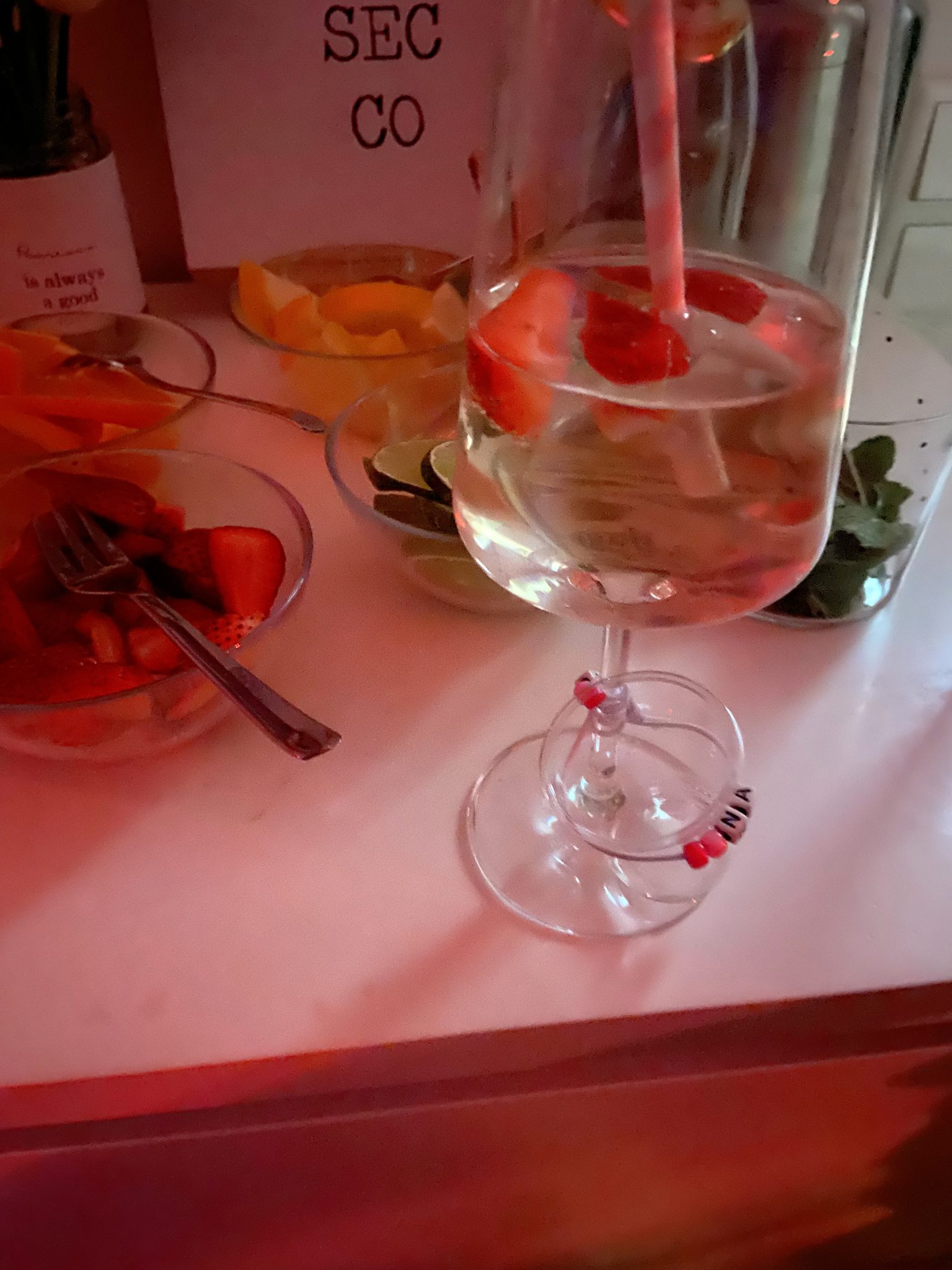 Die 10 ultimativen Tipps für eine Retro Hausparty zum 40. Geburtstag ...